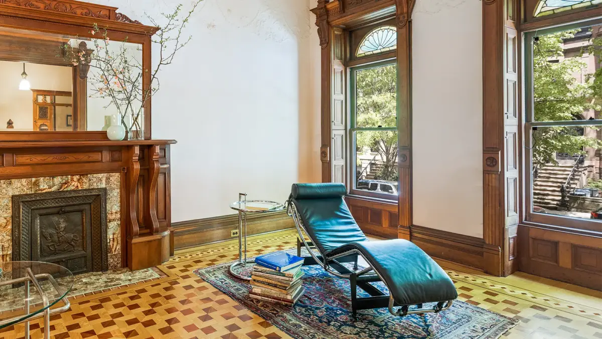 Garfield Realty » Creating Cozy Reading Nooks and Book Displays for ...