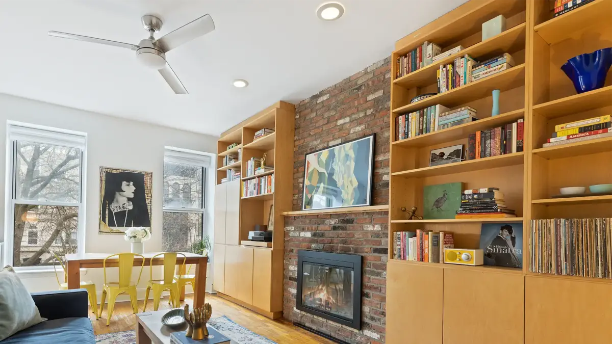 Garfield Realty » Creating Cozy Reading Nooks and Book Displays for ...